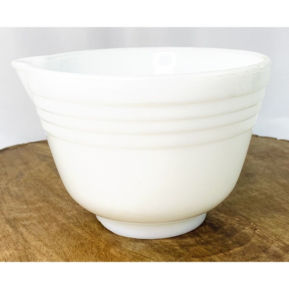 Pyrex | Kitchen | Pyrex White Milk Glass Ribbed Mixing Bowl Hamilton ...